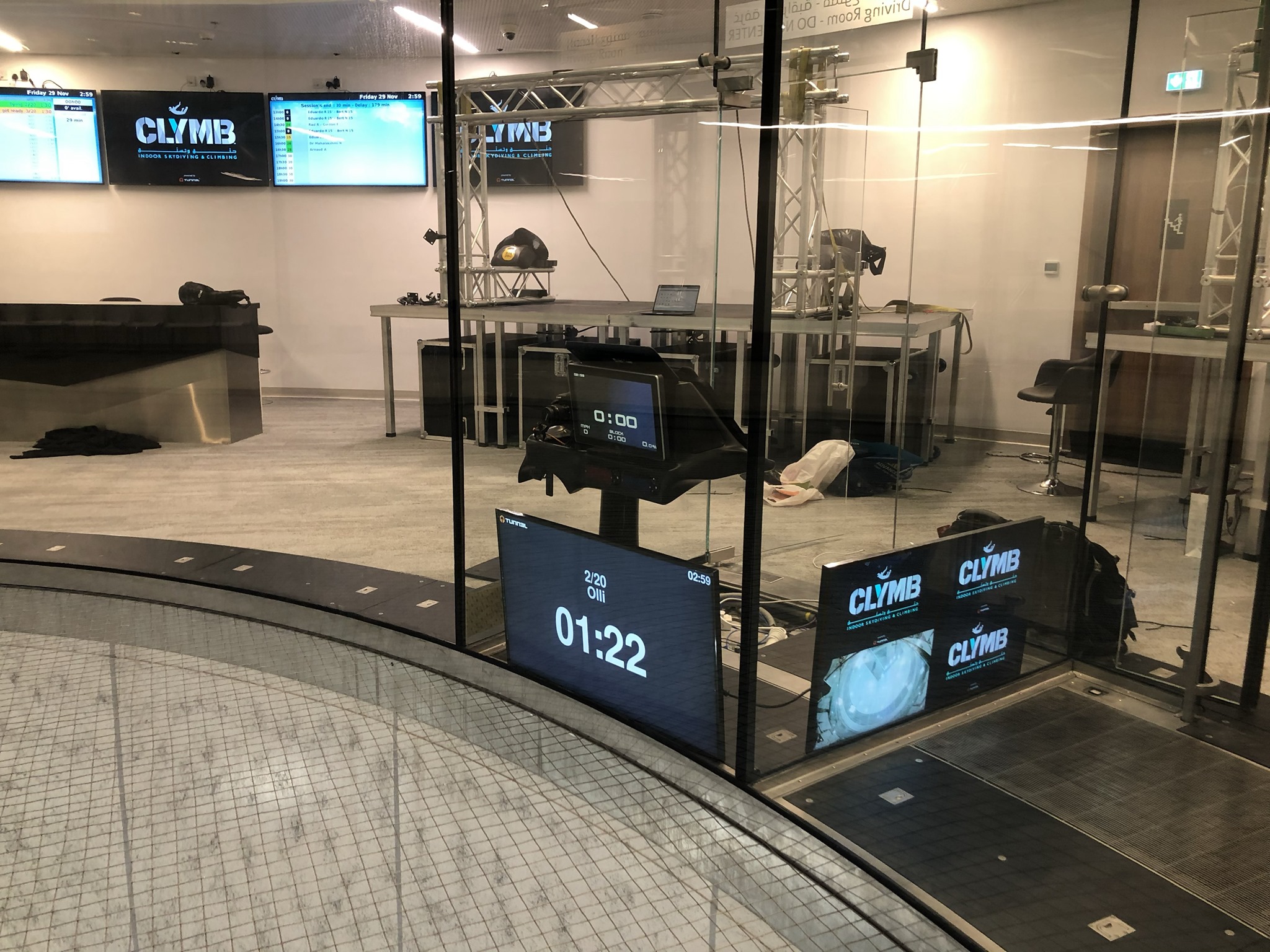 Display Screen Solutions by Tunn3l - Business Insights